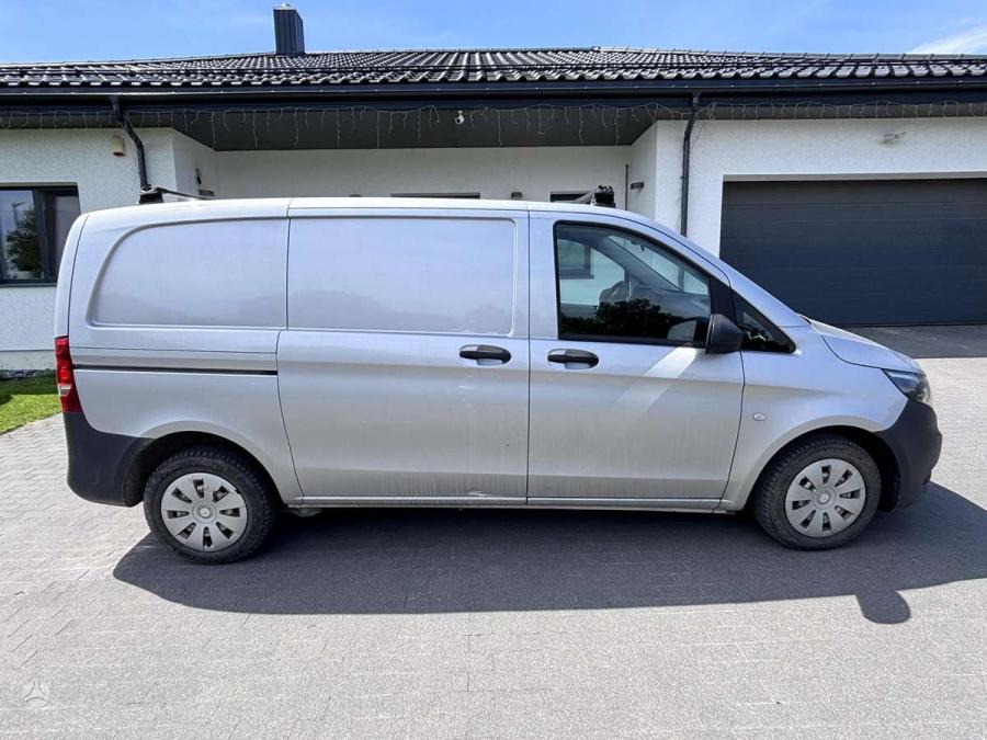 Pelēks Mercedes-Benz Vito 2016 Viļņa, ar dzinēja tilpumu 2.14 L un nobraukumu 177 tūkst. km par 10000 €, foto 6 vietnē AUTOMOTO.COM.LV