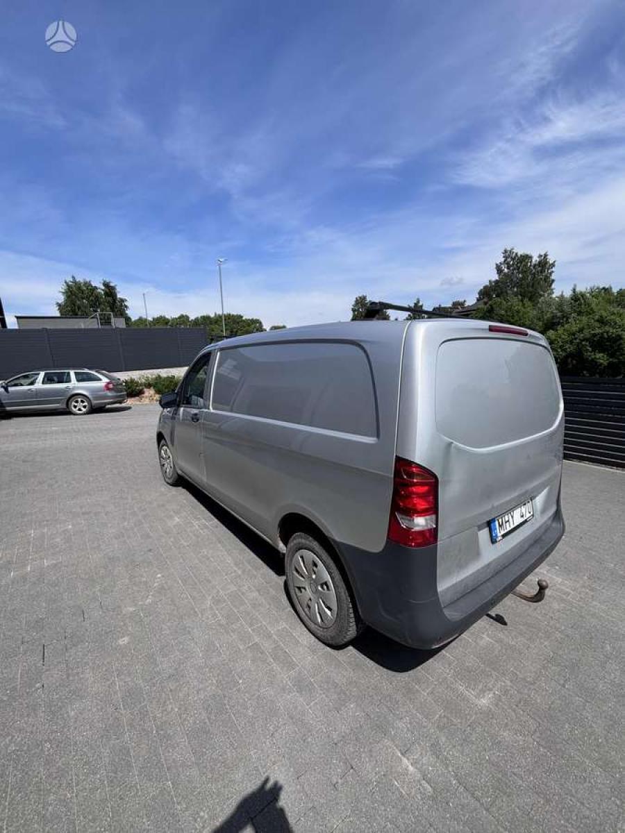 Pelēks Mercedes-Benz Vito 2016 Viļņa, ar dzinēja tilpumu 2.14 L un nobraukumu 177 tūkst. km par 10000 €, foto 8 vietnē AUTOMOTO.COM.LV