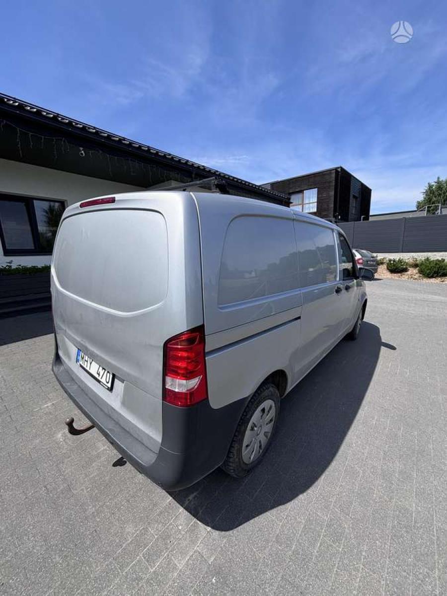 Pelēks Mercedes-Benz Vito 2016 Viļņa, ar dzinēja tilpumu 2.14 L un nobraukumu 177 tūkst. km par 10000 €, foto 9 vietnē AUTOMOTO.COM.LV