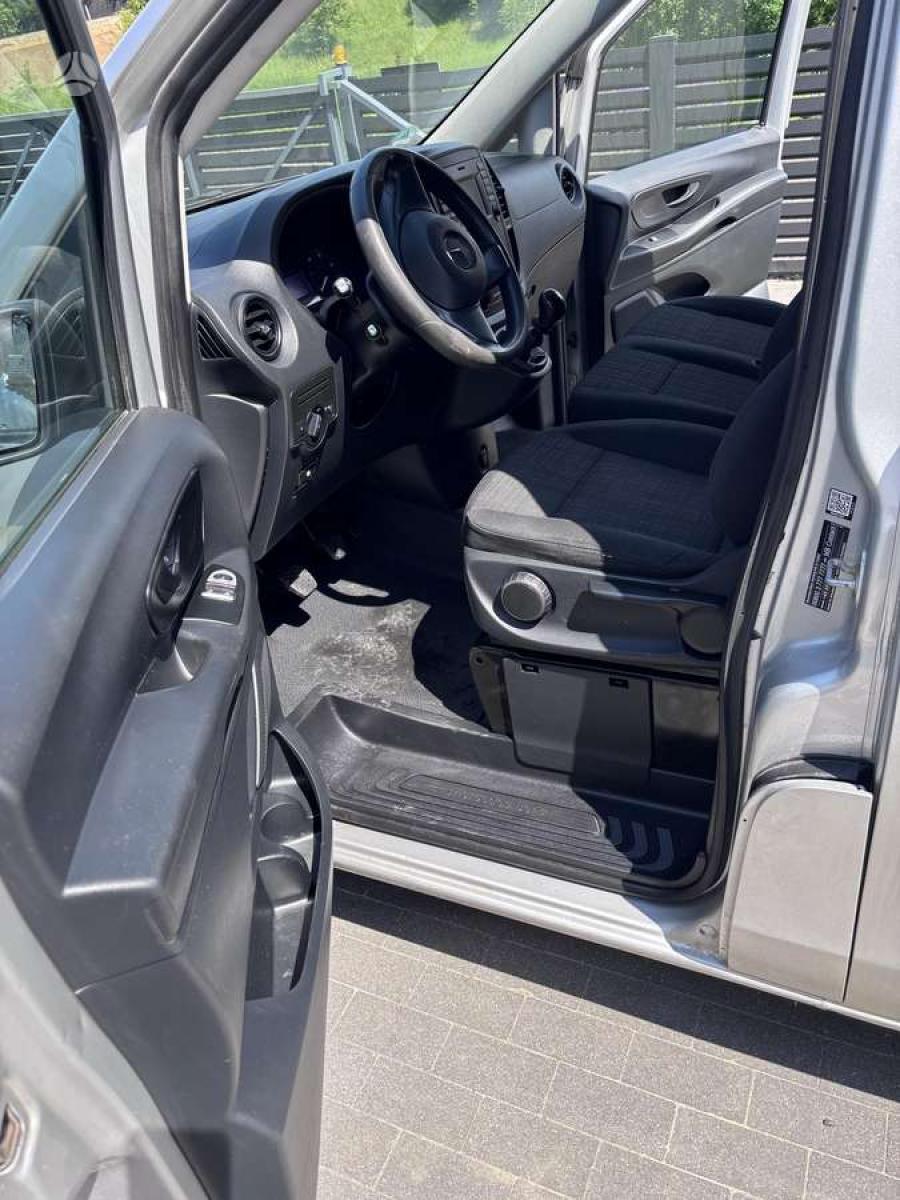 Pelēks Mercedes-Benz Vito 2016 Viļņa, ar dzinēja tilpumu 2.14 L un nobraukumu 177 tūkst. km par 10000 €, foto 13 vietnē AUTOMOTO.COM.LV
