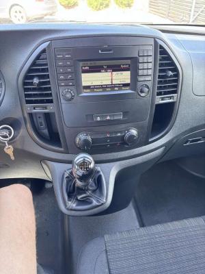 Pelēks Mercedes-Benz Vito 2016 Viļņa, ar dzinēja tilpumu 2.14 L un nobraukumu 177 tūkst. km par 10000 €, foto 17 vietnē AUTOMOTO.COM.LV
