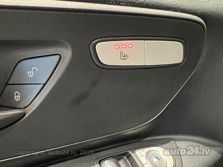 Pelēks Mercedes-Benz Vito 2020 Tallina, ar dzinēja tilpumu 2.00 L un nobraukumu 175 tūkst. km par 27900 €, foto 24 vietnē AUTOMOTO.COM.LV
