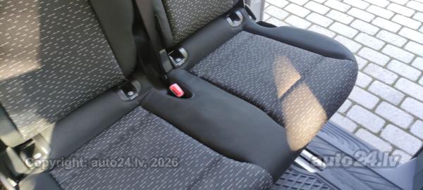 Grey Mercedes-Benz Vito 2021 in Tallinn, with an engine capacity of 2.00 L and mileage of 72 thousand km for 35500 €, photo 10 on AUTOMOTO.COM.LV