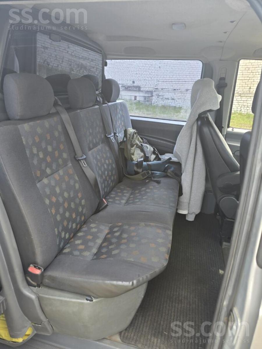 Mercedes-Benz Vito 2004 Rīga, ar dzinēja tilpumu 2.00 L un nobraukumu 375 tūkst. km par 2500 €, foto 5 vietnē AUTOMOTO.COM.LV