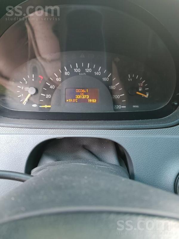 Mercedes-Benz Vito 2006 in Riga, with an engine capacity of 2.20 L and mileage of 331 thousand km for 4000 €, photo 9 on AUTOMOTO.COM.LV