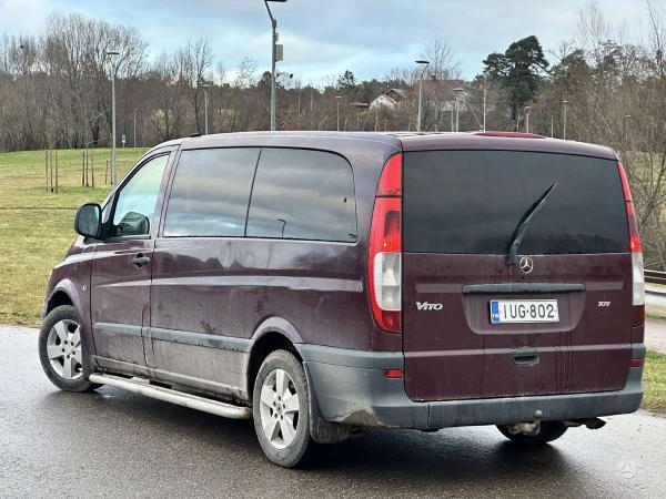 Red Mercedes-Benz Vito 2004 in Vilnius, with an engine capacity of 2.14 L and mileage of 290 thousand km for 1999 €, photo 4 on AUTOMOTO.COM.LV