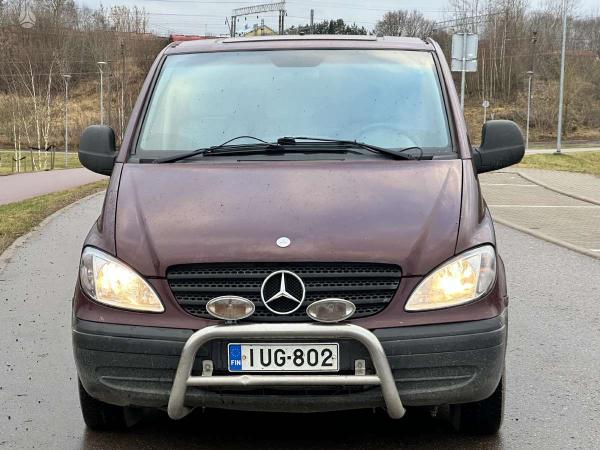 Red Mercedes-Benz Vito 2004 in Vilnius, with an engine capacity of 2.14 L and mileage of 290 thousand km for 1999 €, photo 6 on AUTOMOTO.COM.LV