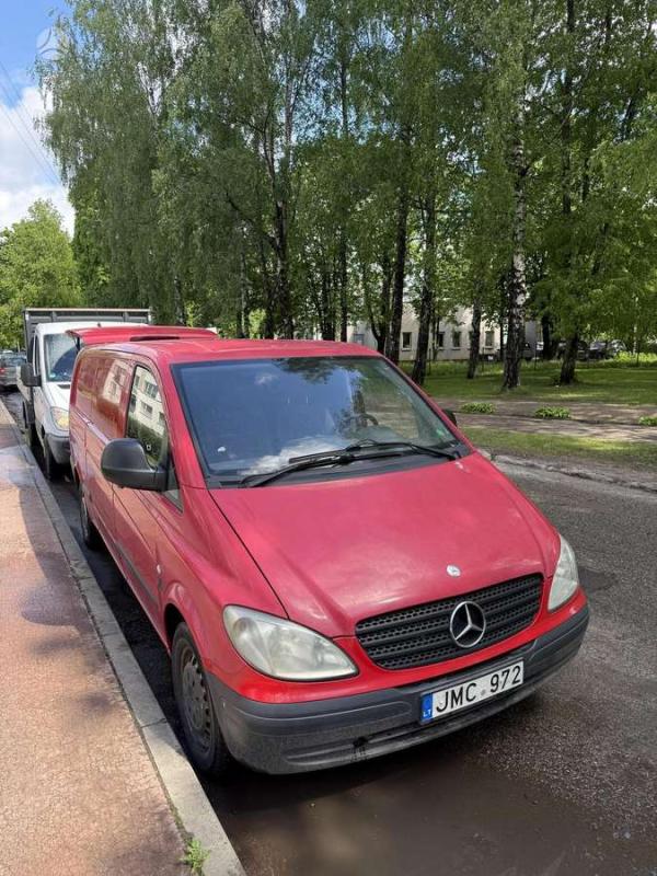 Sarkans Mercedes-Benz Vito 2005 Alīta, ar dzinēja tilpumu 0.00 L un nobraukumu 384 tūkst. km par 1200 €, foto 6 vietnē AUTOMOTO.COM.LV