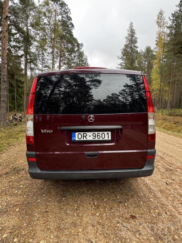Red Mercedes-Benz Vito 2008 in Tukums, with an engine capacity of 2.20 L and mileage of 420 thousand km for 5890 €, photo 4 on AUTOMOTO.COM.LV