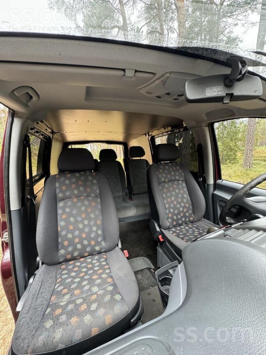 Red Mercedes-Benz Vito 2008 in Tukums, with an engine capacity of 2.20 L and mileage of 420 thousand km for 5890 €, photo 8 on AUTOMOTO.COM.LV