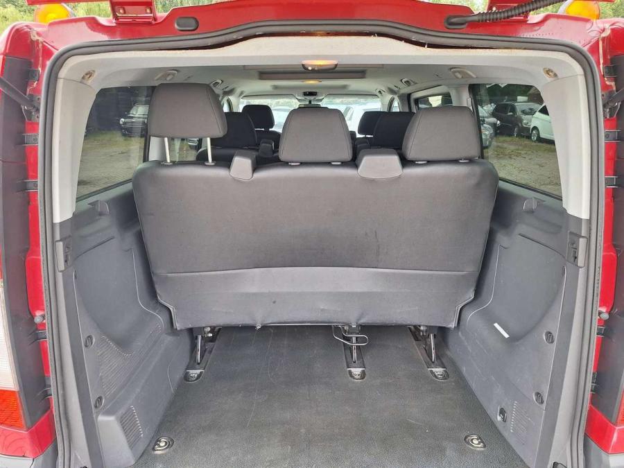 Red Mercedes-Benz Vito 2011 in Marijampole, with an engine capacity of 2.14 L and mileage of 286 thousand km for 7800 €, photo 13 on AUTOMOTO.COM.LV