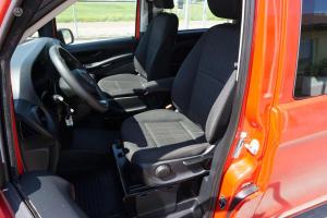 Red Mercedes-Benz Vito 2015 in Klaipeda, with an engine capacity of 2.14 L and mileage of 320 thousand km for 10600 €, photo 7 on AUTOMOTO.COM.LV