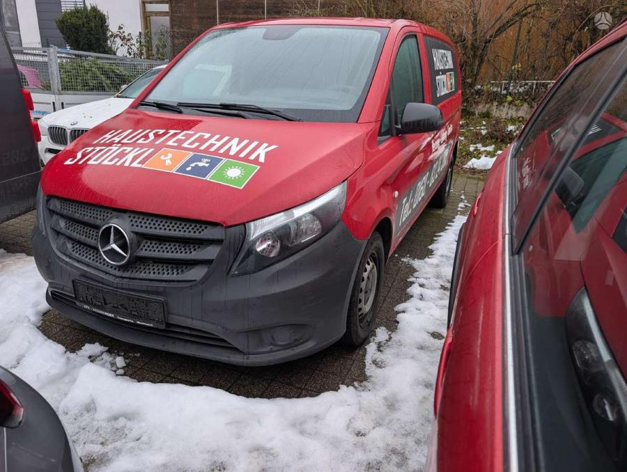 Red Mercedes-Benz Vito 2017 in Rokiskis, with an engine capacity of 1.60 L and mileage of 162 thousand km for 6350 €, photo 1 on AUTOMOTO.COM.LV