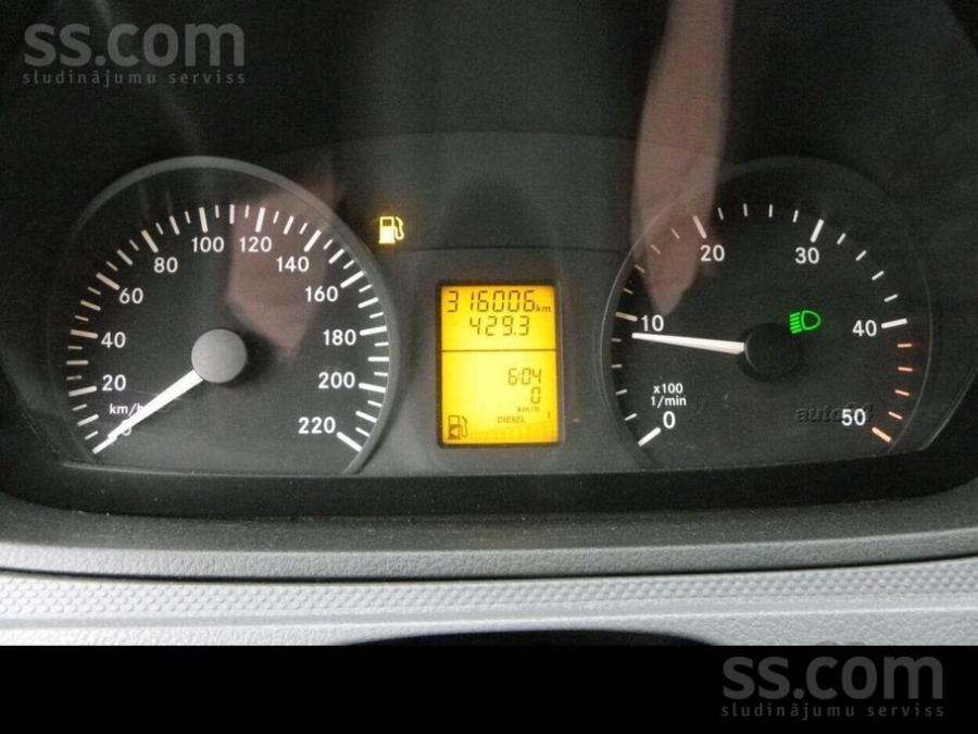 Sarkans Mercedes-Benz Vito 2007 Valka, ar dzinēja tilpumu 2.10 L un nobraukumu 316 tūkst. km par 2200 €, foto 10 vietnē AUTOMOTO.COM.LV