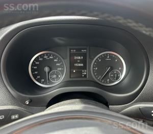 Sarkans Mercedes-Benz Vito 2020 Tallina, ar dzinēja tilpumu 2.10 L un nobraukumu 193 tūkst. km par 19840 €, foto 14 vietnē AUTOMOTO.COM.LV