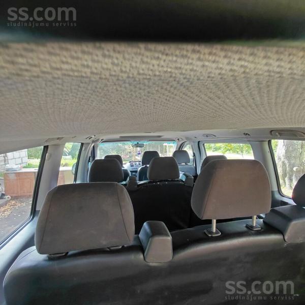 Red Mercedes-Benz Vito 2006 in Ventspils, with an engine capacity of 2.10 L and mileage of 559 thousand km for 2400 €, photo 6 on AUTOMOTO.COM.LV