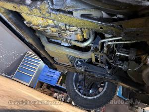 Sarkans Mercedes-Benz Vito 2003 Tallina, ar dzinēja tilpumu 2.10 L un nobraukumu 13 tūkst. km par 21999 €, foto 9 vietnē AUTOMOTO.COM.LV