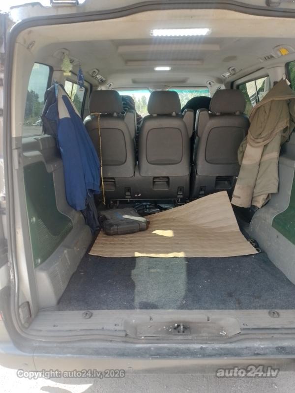 Mercedes-Benz Vito 2004 Tallina, ar dzinēja tilpumu 2.10 L un nobraukumu 338 tūkst. km par 2600 €, foto 8 vietnē AUTOMOTO.COM.LV