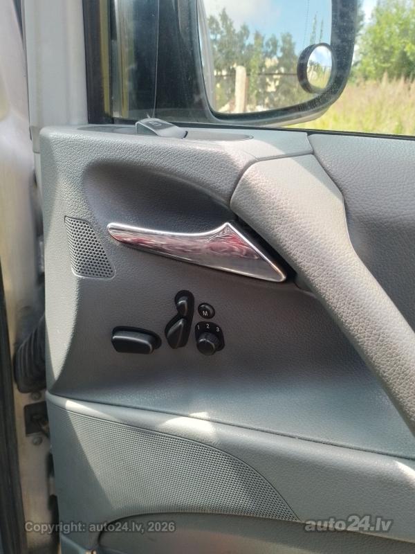 Mercedes-Benz Vito 2004 Tallina, ar dzinēja tilpumu 2.10 L un nobraukumu 338 tūkst. km par 2600 €, foto 9 vietnē AUTOMOTO.COM.LV