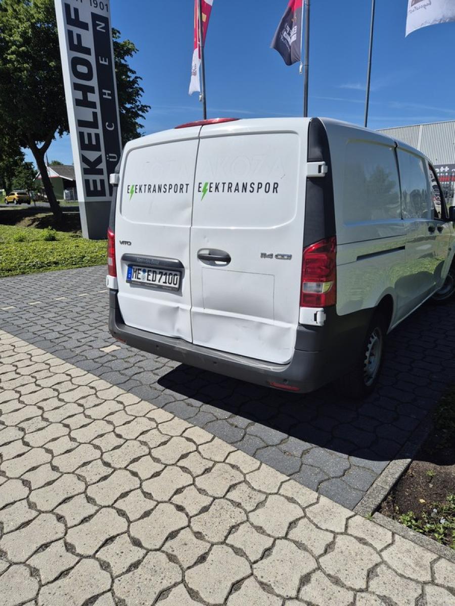 Mercedes-Benz Vito 2020 Tallina, ar dzinēja tilpumu 0.00 L un nobraukumu 261 tūkst. km par 6600 €, foto 21 vietnē AUTOMOTO.COM.LV