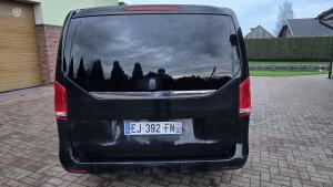 Black Mercedes-Benz Vito V220 2015 in Taurage, with an engine capacity of 2.20 L and mileage of 200 thousand km for 19500 €, photo 5 on AUTOMOTO.COM.LV