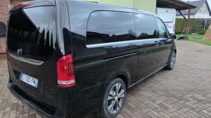 Black Mercedes-Benz Vito V220 2015 in Taurage, with an engine capacity of 2.20 L and mileage of 200 thousand km for 19500 €, photo 6 on AUTOMOTO.COM.LV