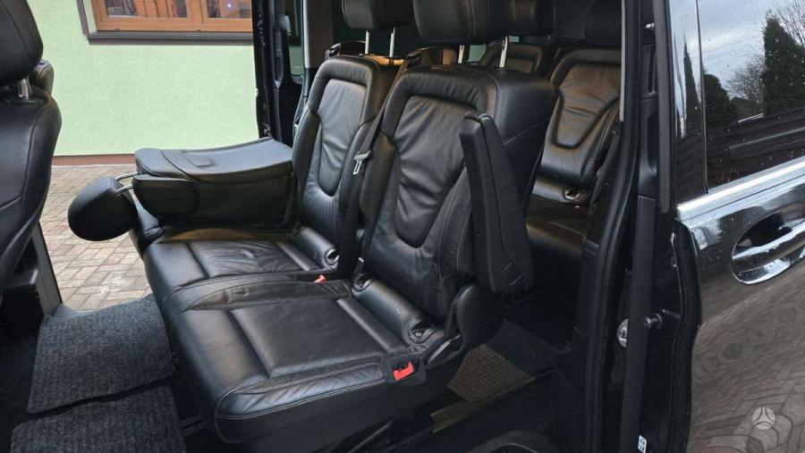 Black Mercedes-Benz Vito V220 2015 in Taurage, with an engine capacity of 2.20 L and mileage of 200 thousand km for 19500 €, photo 18 on AUTOMOTO.COM.LV