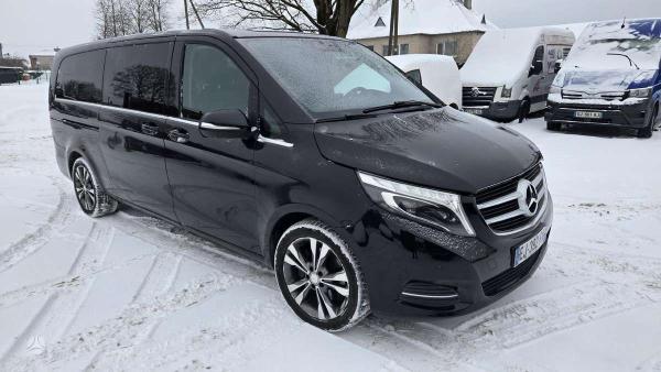 Black Mercedes-Benz Vito V220 2015 in Taurage, with an engine capacity of 2.20 L and mileage of 201 thousand km for 18900 €, photo 1 on AUTOMOTO.COM.LV