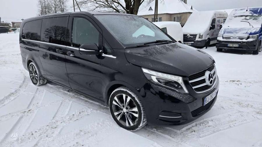 Черный Мерседес Vito V220 2015 в Таураге, объемом двигателя 2.20 л и пробегом 201 тыс. км за 18900 €, фото 1 на AUTOMOTO.COM.LV