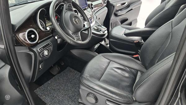 Black Mercedes-Benz Vito V220 2015 in Taurage, with an engine capacity of 2.20 L and mileage of 201 thousand km for 18900 €, photo 9 on AUTOMOTO.COM.LV