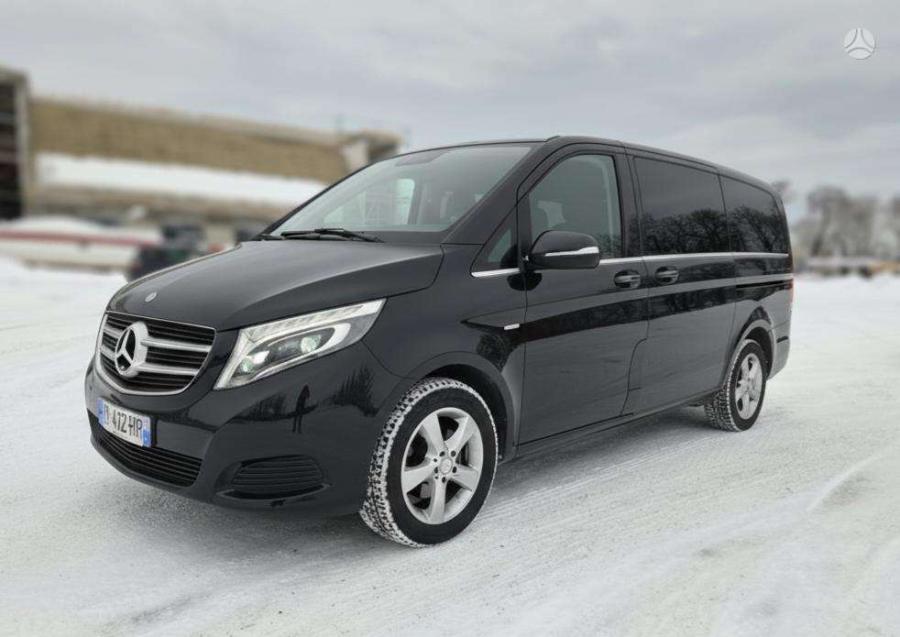 Черный Мерседес Vito V220 2015 в Клайпеда, объемом двигателя 2.20 л и пробегом 280 тыс. км за 22800 €, фото 1 на AUTOMOTO.COM.LV