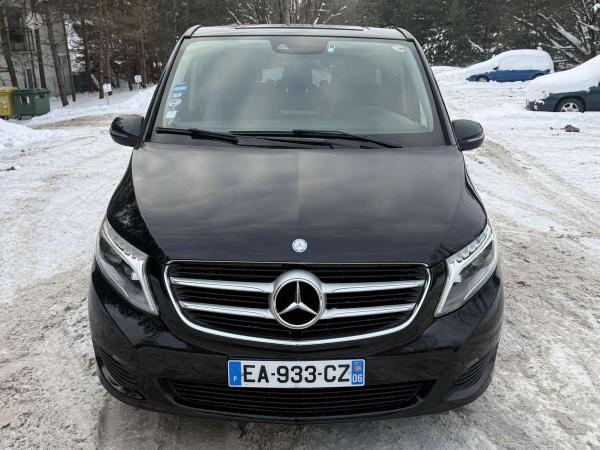 Black Mercedes-Benz Vito V220 2016 in Vilnius, with an engine capacity of 2.20 L and mileage of 270 thousand km for 18900 €, photo 3 on AUTOMOTO.COM.LV