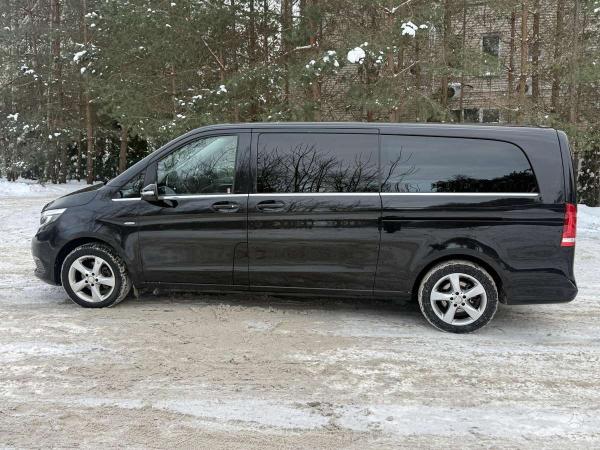 Black Mercedes-Benz Vito V220 2016 in Vilnius, with an engine capacity of 2.20 L and mileage of 270 thousand km for 18900 €, photo 8 on AUTOMOTO.COM.LV