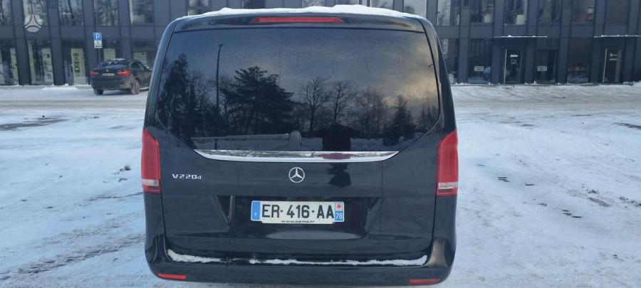 Melns Mercedes-Benz Vito V220 2017 Viļņa, ar dzinēja tilpumu 2.14 L un nobraukumu 257 tūkst. km par 22900 €, foto 5 vietnē AUTOMOTO.COM.LV