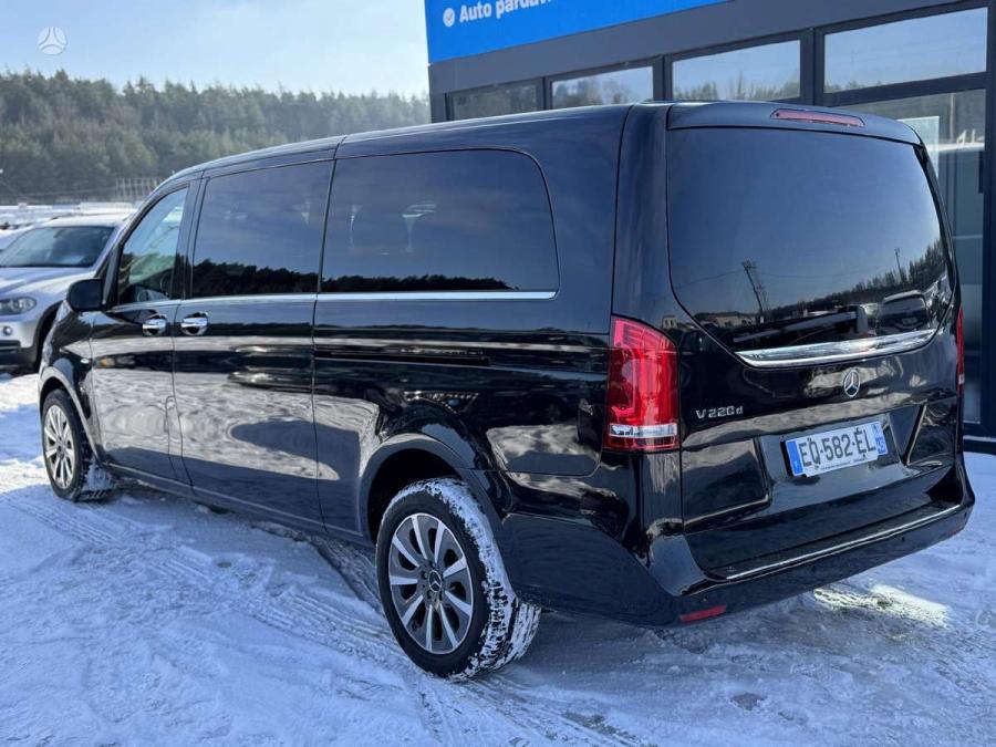 Melns Mercedes-Benz Vito V220 2017 Viļņa, ar dzinēja tilpumu 2.20 L un nobraukumu 221 tūkst. km par 22950 €, foto 3 vietnē AUTOMOTO.COM.LV