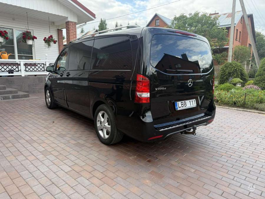 Black Mercedes-Benz Vito V220 2017 in Pasvalys, with an engine capacity of 2.14 L and mileage of 122 thousand km for 27800 €, photo 7 on AUTOMOTO.COM.LV