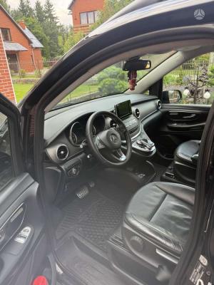 Black Mercedes-Benz Vito V220 2017 in Pasvalys, with an engine capacity of 2.14 L and mileage of 122 thousand km for 27800 €, photo 12 on AUTOMOTO.COM.LV
