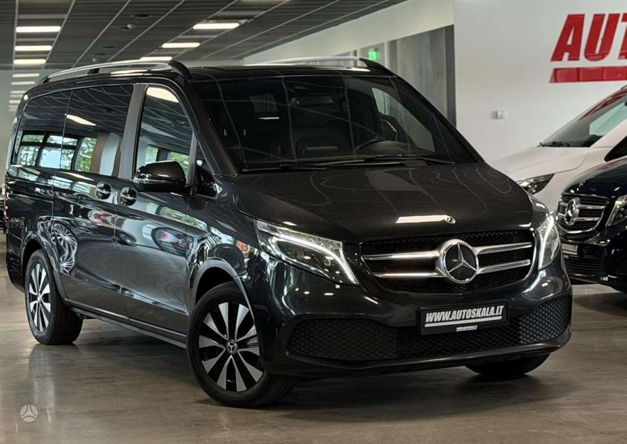 Black Mercedes-Benz Vito V220 2020 in Klaipeda, with an engine capacity of 1.95 L and mileage of 225 thousand km for 34950 €, photo 1 on AUTOMOTO.COM.LV