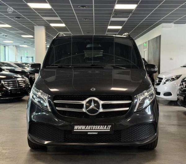 Черный Мерседес Vito V220 2020 в Клайпеда, объемом двигателя 1.95 л и пробегом 225 тыс. км за 34950 €, фото 2 на AUTOMOTO.COM.LV