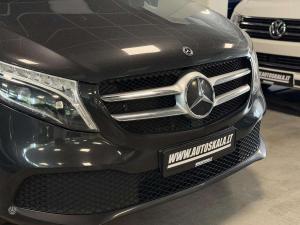 Black Mercedes-Benz Vito V220 2020 in Klaipeda, with an engine capacity of 1.95 L and mileage of 225 thousand km for 34950 €, photo 4 on AUTOMOTO.COM.LV