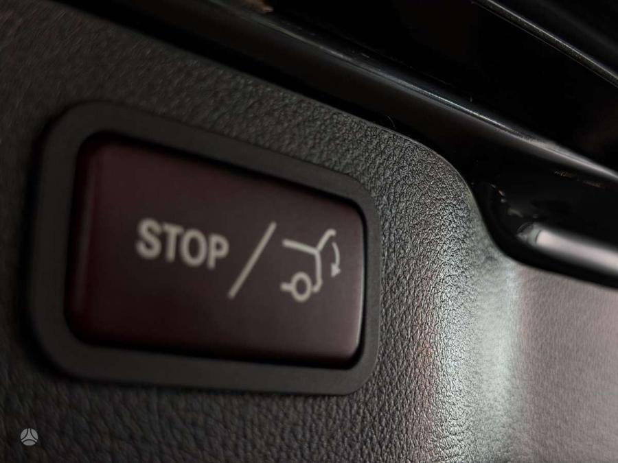 Black Mercedes-Benz Vito V220 2020 in Klaipeda, with an engine capacity of 1.95 L and mileage of 225 thousand km for 34950 €, photo 15 on AUTOMOTO.COM.LV