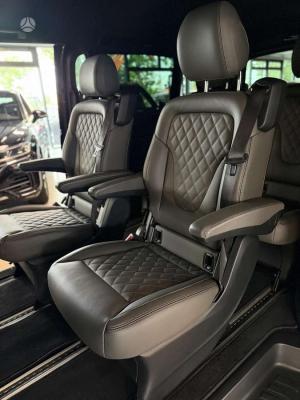 Black Mercedes-Benz Vito V220 2020 in Klaipeda, with an engine capacity of 1.95 L and mileage of 225 thousand km for 34950 €, photo 16 on AUTOMOTO.COM.LV