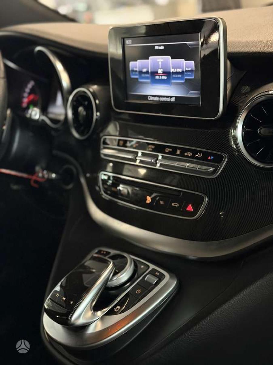Black Mercedes-Benz Vito V220 2020 in Klaipeda, with an engine capacity of 1.95 L and mileage of 225 thousand km for 34950 €, photo 18 on AUTOMOTO.COM.LV