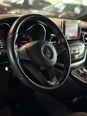 Black Mercedes-Benz Vito V220 2020 in Klaipeda, with an engine capacity of 1.95 L and mileage of 225 thousand km for 34950 €, photo 21 on AUTOMOTO.COM.LV