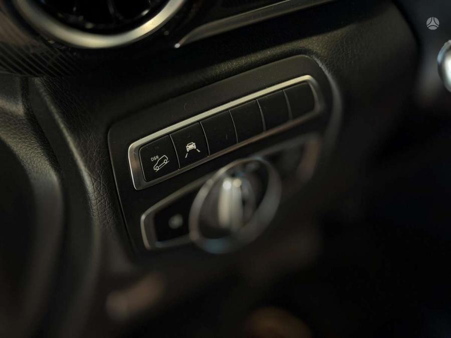 Melns Mercedes-Benz Vito V220 2020 Klaipėda, ar dzinēja tilpumu 1.95 L un nobraukumu 225 tūkst. km par 34950 €, foto 26 vietnē AUTOMOTO.COM.LV