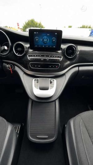 Черный Мерседес Vito V220 2023 в Вильнюс, объемом двигателя 1.95 л и пробегом 322 тыс. км за 32500 €, фото 12 на AUTOMOTO.COM.LV