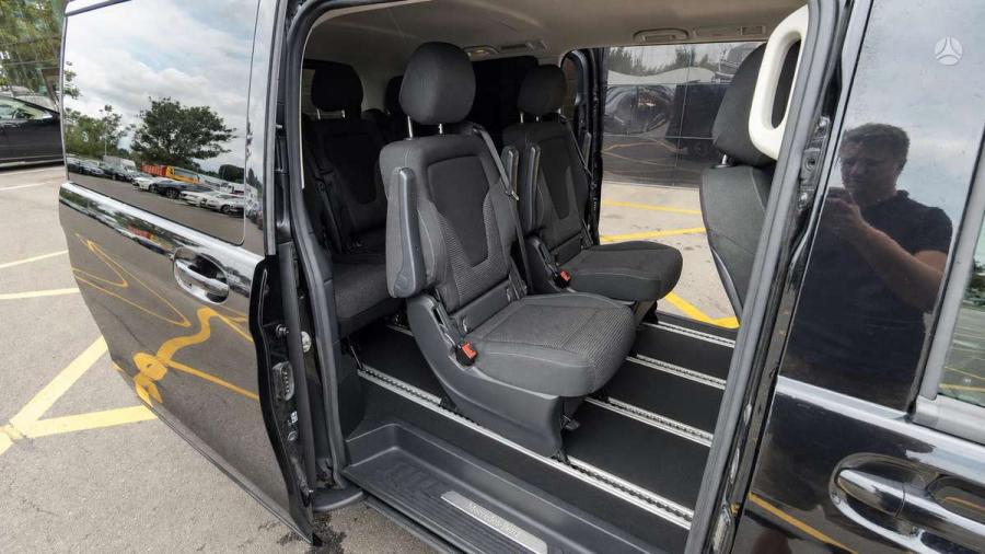 Черный Мерседес Vito V220 2023 в Вильнюс, объемом двигателя 1.95 л и пробегом 322 тыс. км за 32500 €, фото 13 на AUTOMOTO.COM.LV