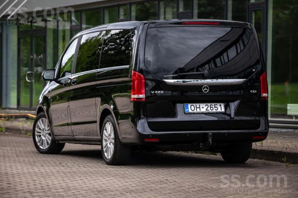 Melns Mercedes-Benz Vito V220 2015 Tukums, ar dzinēja tilpumu 2.20 L un nobraukumu 269 tūkst. km par 28500 €, foto 3 vietnē AUTOMOTO.COM.LV