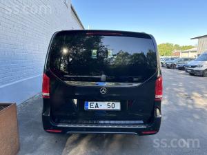 Black Mercedes-Benz Vito V220 2016 in Riga, with an engine capacity of 2.20 L and mileage of 350 thousand km for 27770 €, photo 2 on AUTOMOTO.COM.LV