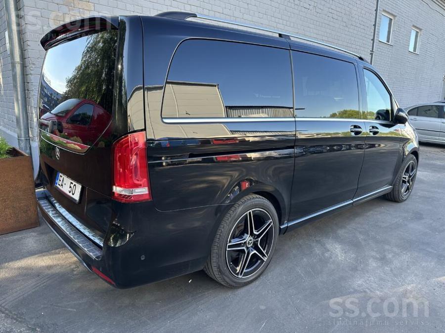 Black Mercedes-Benz Vito V220 2016 in Riga, with an engine capacity of 2.20 L and mileage of 350 thousand km for 27770 €, photo 3 on AUTOMOTO.COM.LV